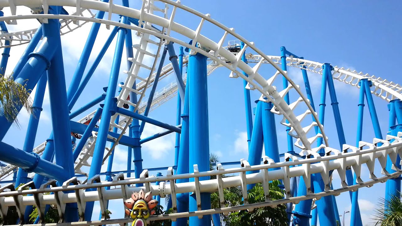 הקומבה בסופרלנד מבחוץ יולי 2013 vekoma slc kumba - YouTube