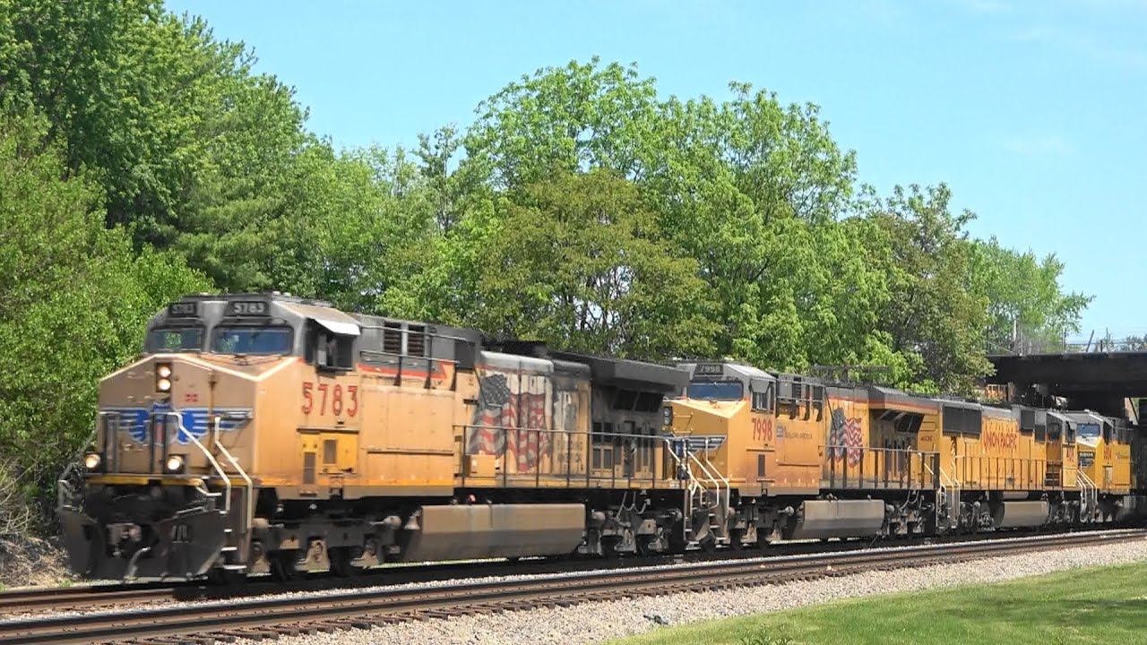 UP 5783 Leads a Stack Train, Galesburg, IL 5/21/2023 - YouTube