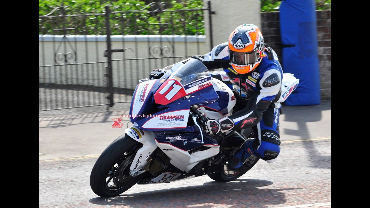 Stephen Thompson 2015 Arai RX7 - YouTube