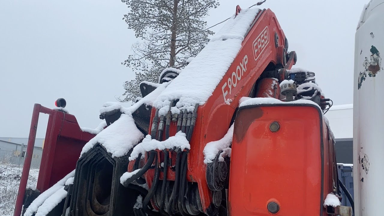 Köp Kranbil med flak Scania R124 8X2 på Klaravik - YouTube