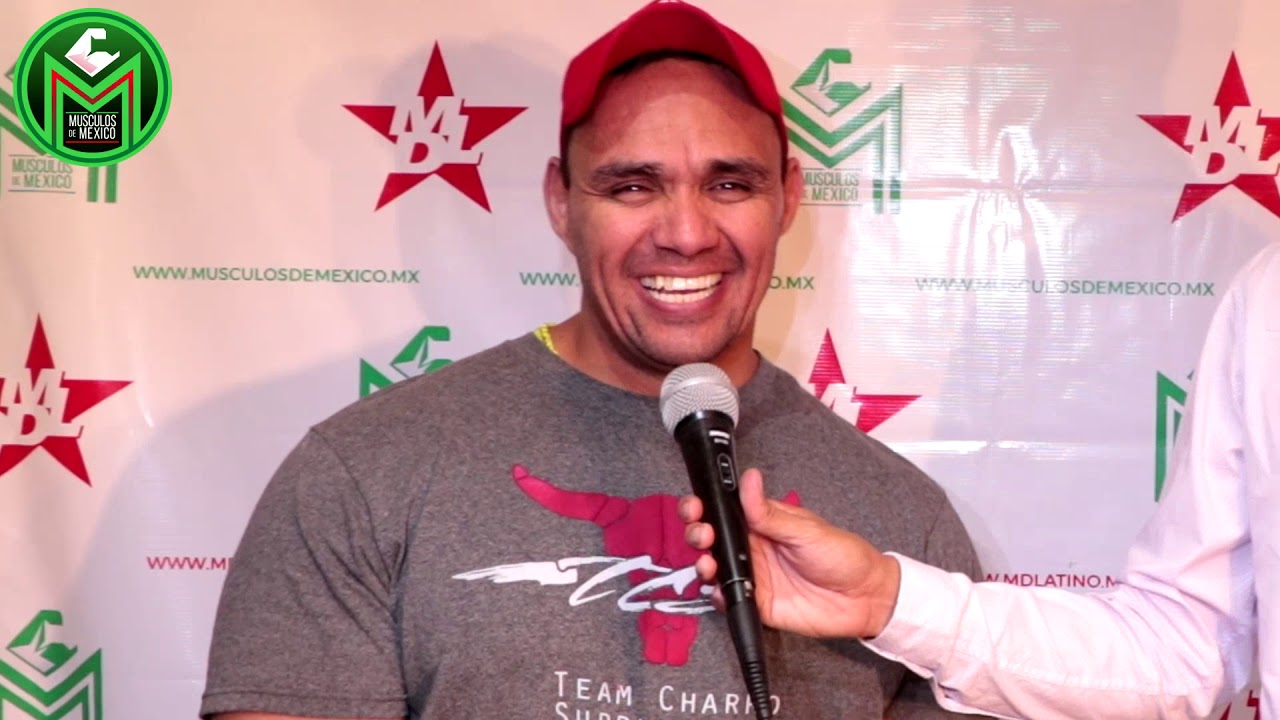 CHARRO LOMELI EN MISS Y MR HÉRCULES - YouTube