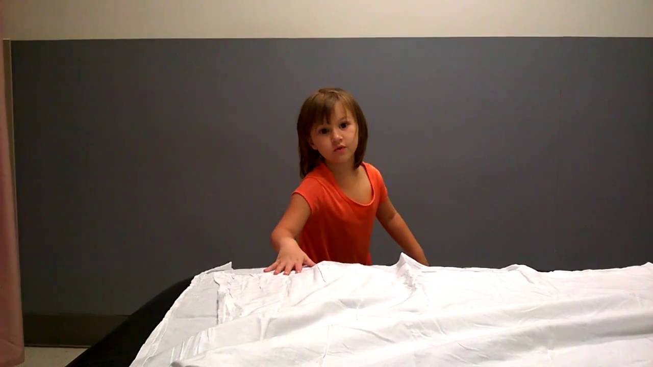 Jelly Girl And I Have To Go Potty YouTube jelly-girl-and-i-have-to-go-potty-youtube