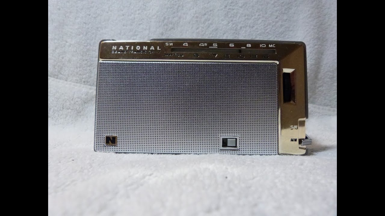 1958? National AT-290 AM/SW transistor radio (made in Japan) - YouTube