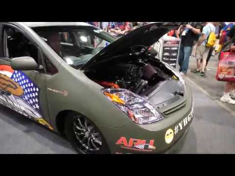 V8 Toyota Prius With a Supercharged Hellcat Engine at SEMA 2017 - YouTube