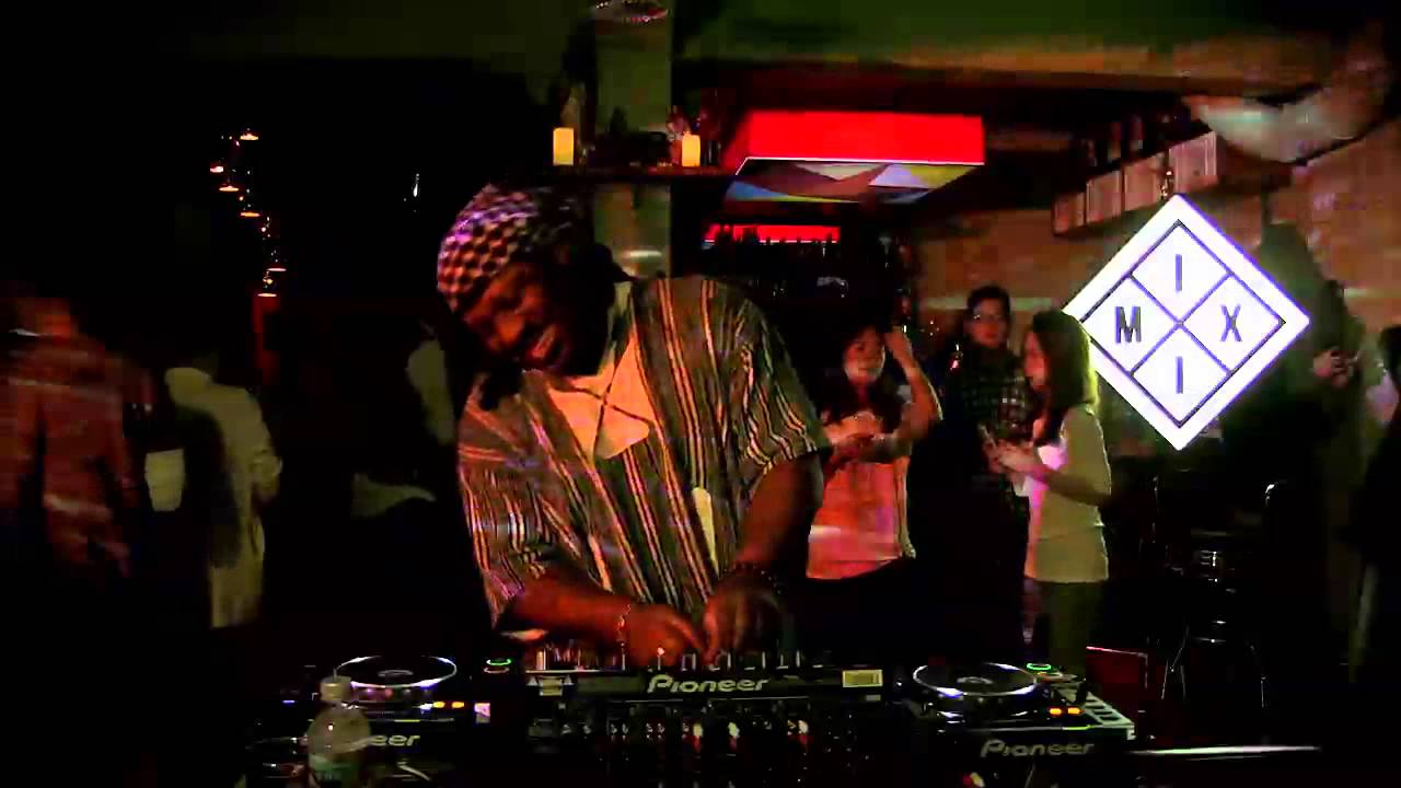 MIXMIX052 Ian Friday 🇺🇸 - YouTube