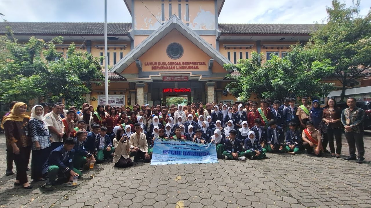 Studi Banding OSIS dan MPK SMP Islam Al- Azhar 19 Cibubur, Di SMP ...