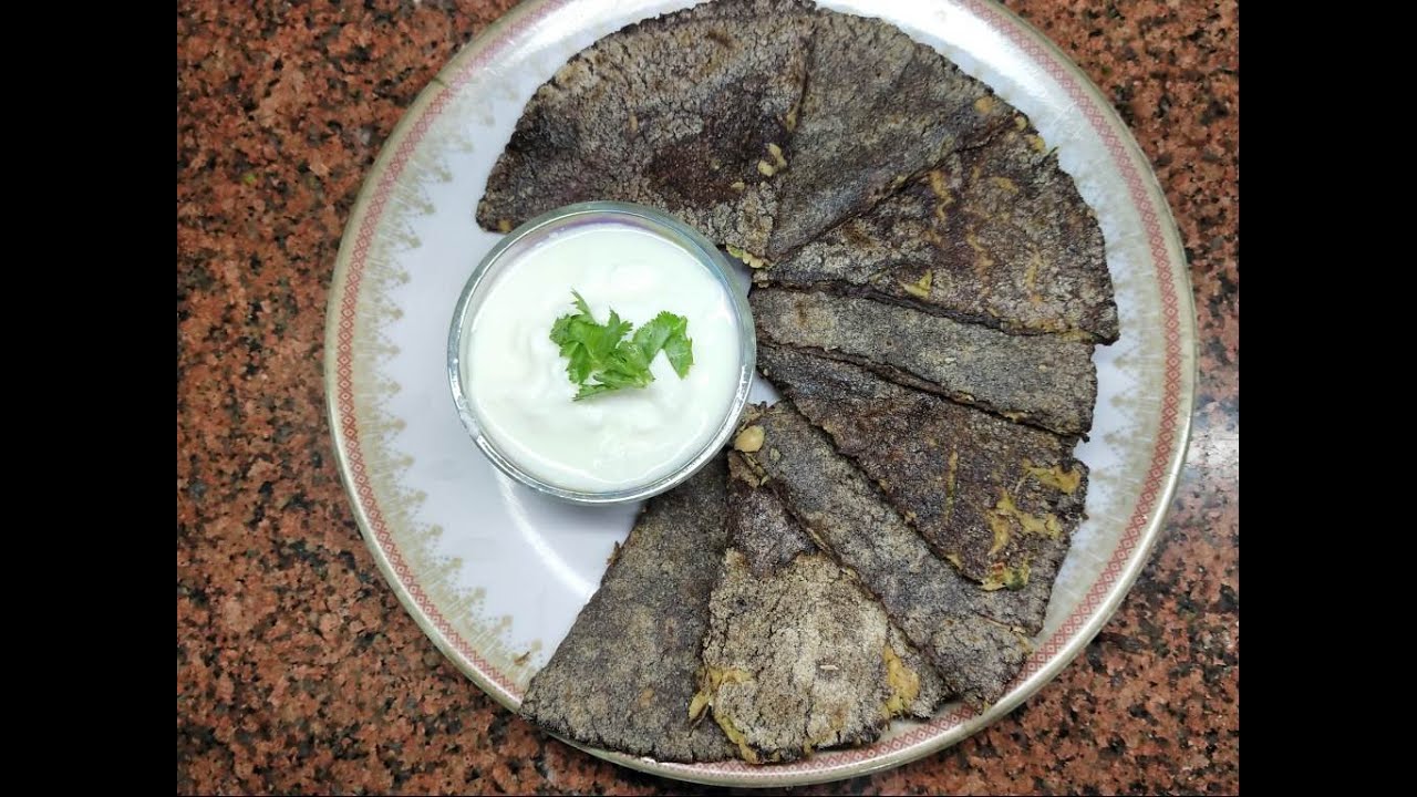 How to make Raggi ki bhari hui Roti|Recipe| - YouTube