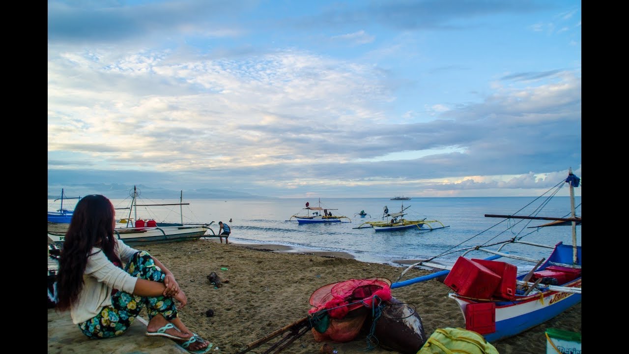 Two Days in Bayawan - Things are Getting Fishy.... - YouTube