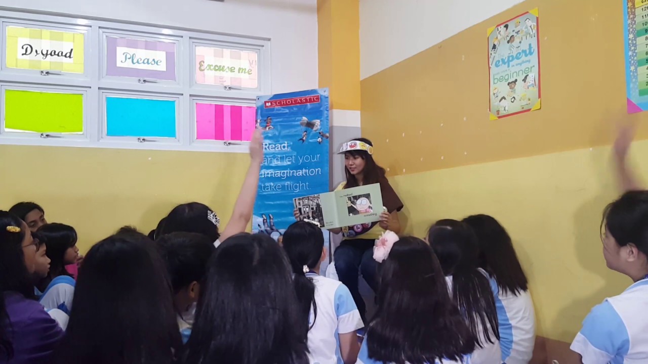 Read Aloud: Knuffle Bunny by Mo Willems - YouTube