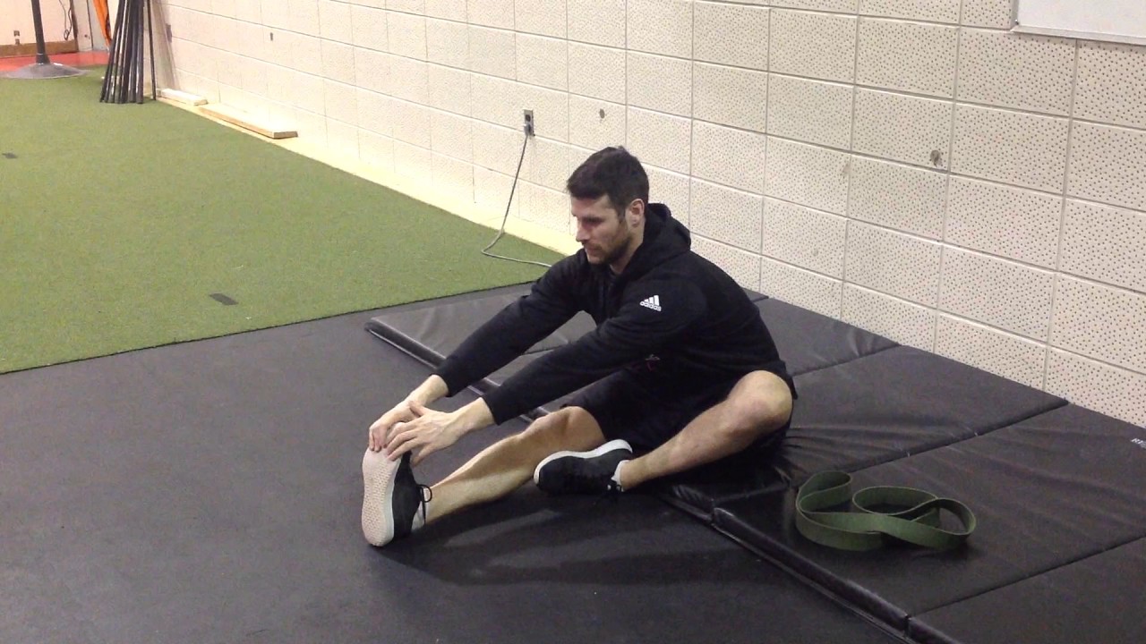 Seated single leg hamstring stretch - YouTube