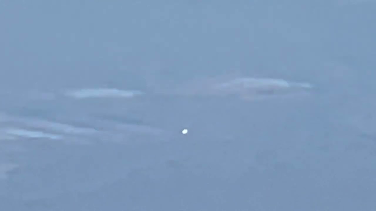 Objeto Volador No Identificado (UN OVNI) | Mundo Misterioso