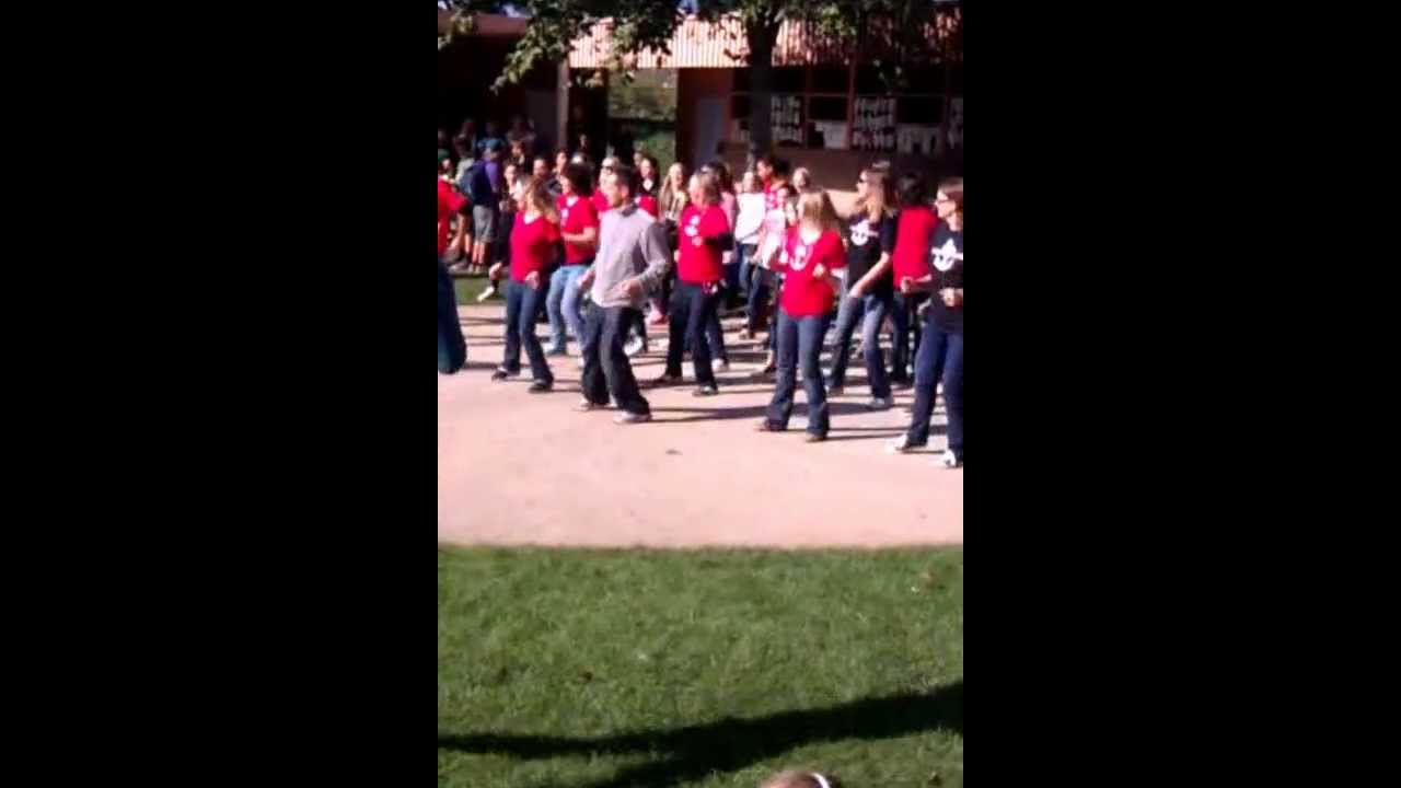 GVJH-Gangnam Style (Warning: Loud Pre-teens) - YouTube