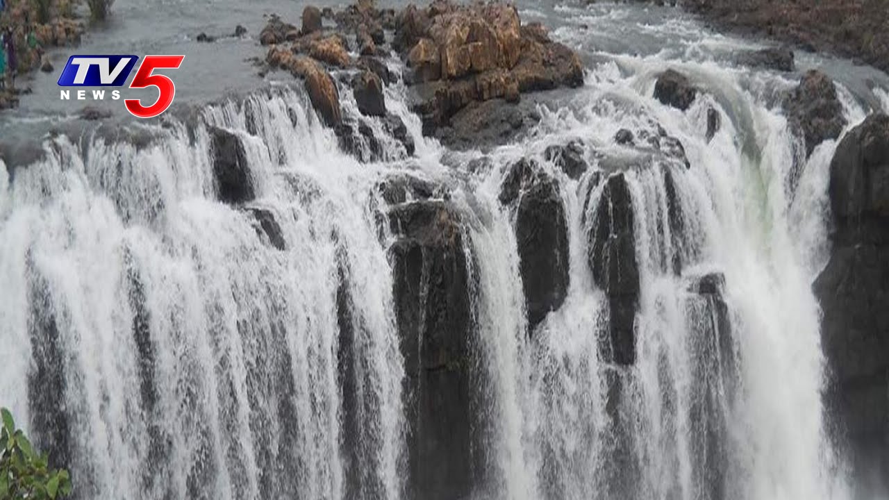Mesmerizing Waterfalls in Khammam | Manuguru Waterfalls | TV5 News ...