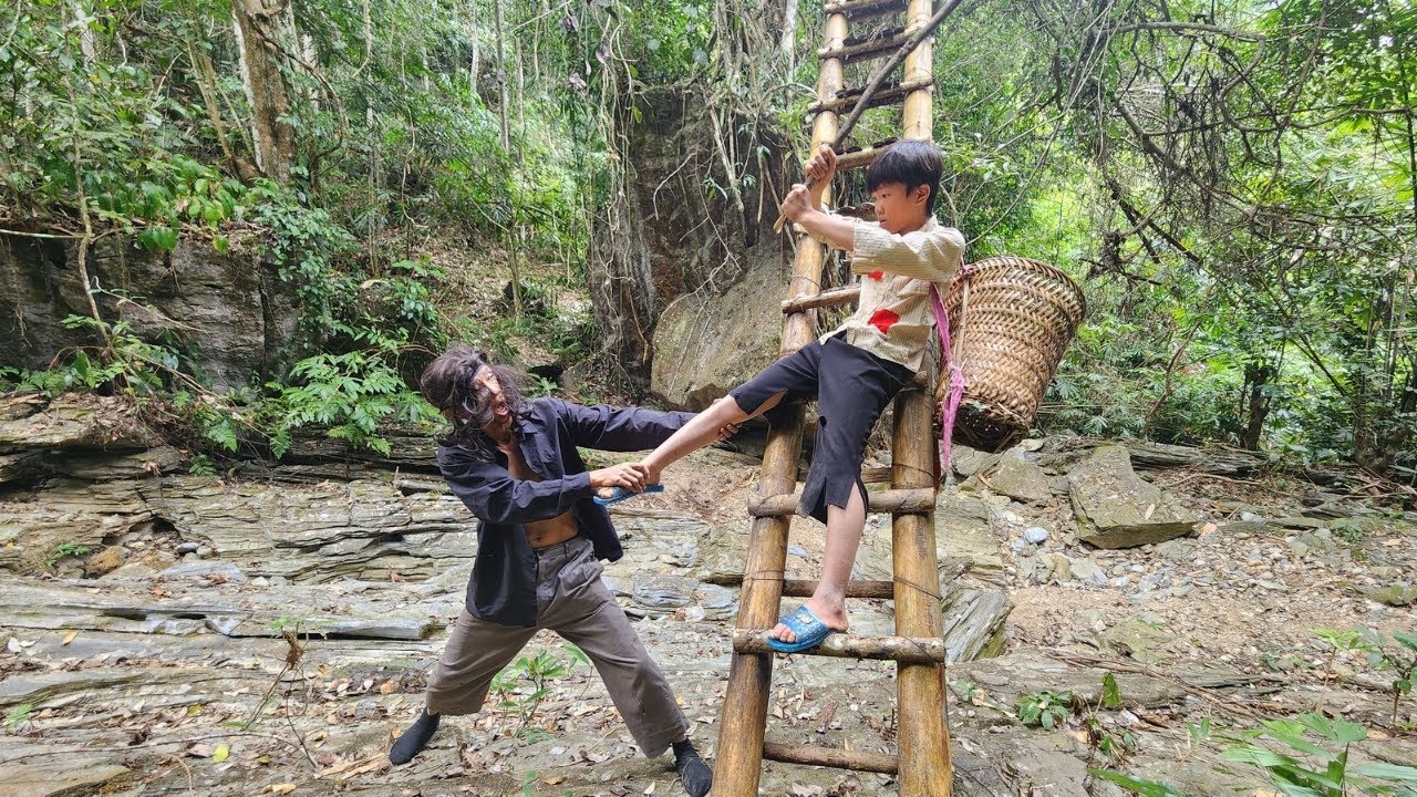 Danger: The poor boy was chased by the forest man | Poor Highland Boy ...