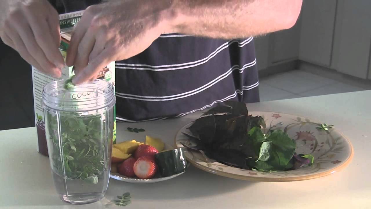 Superfood Tree Moringa Mango Smoothie - YouTube