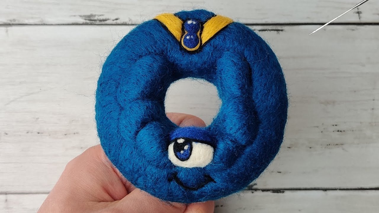 [ASMR] Alphabet Lore "Super O" Needlefelt Wool Art - YouTube