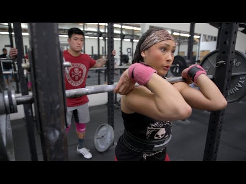 WHY I POWERLIFT ft. Leanna Carr - YouTube