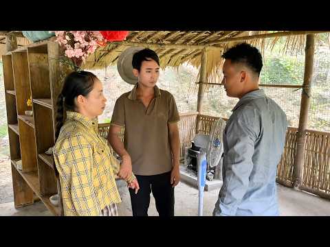 Ngan's strange words and actions towards Hoa surprised and displeased Tu