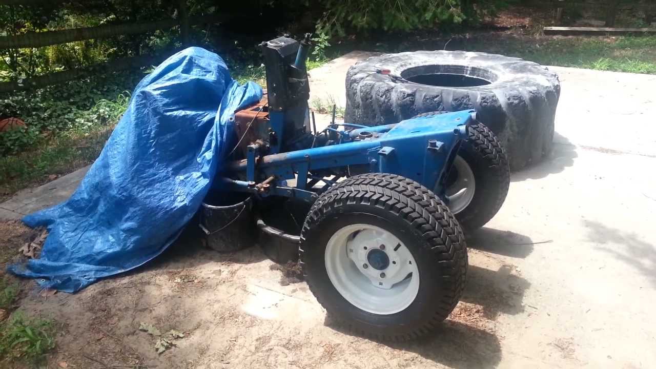 1974 Ford LGT 145 - YouTube