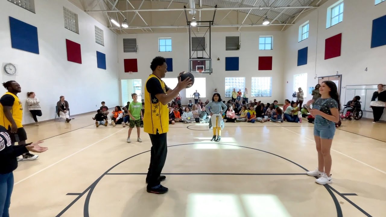 Harlem MagicMasters visit East North Street Academy - YouTube