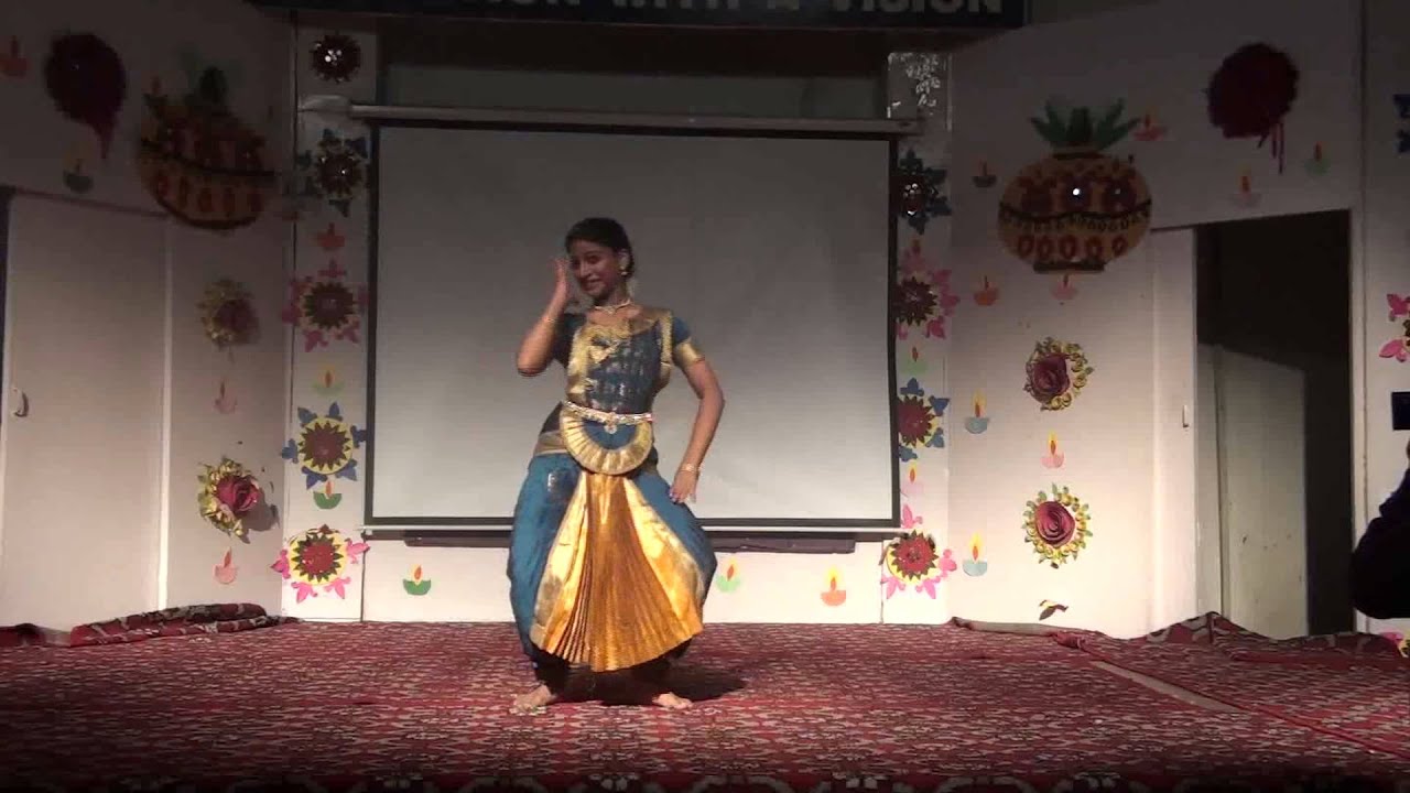 AIS, Inter House Dance Compt. 2014 (Aathira Ajay) - YouTube