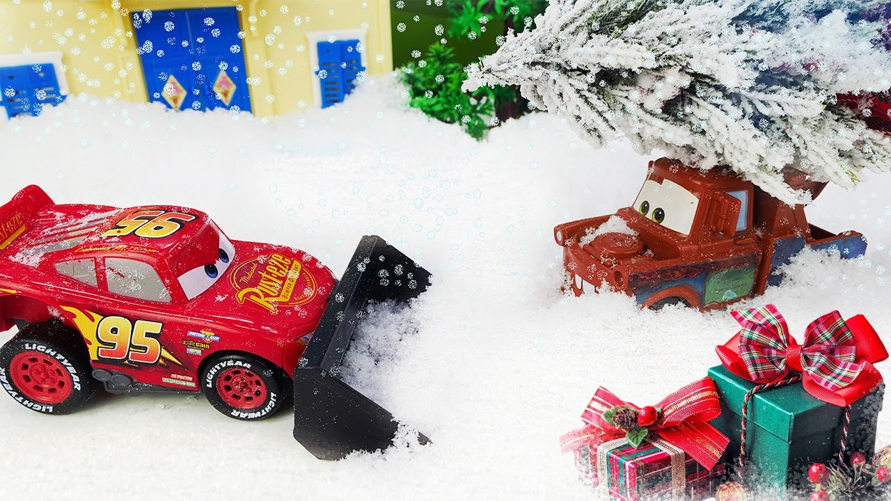 Toy Cars for Kids | Mater Stuck in the Snow on Christmas! Lightning ...
