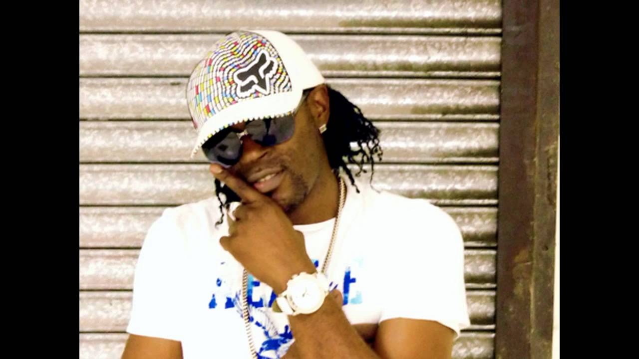 BUGLE - ME A BILL (Off The Bench Riddim) Fire Links Production - 2012 ...