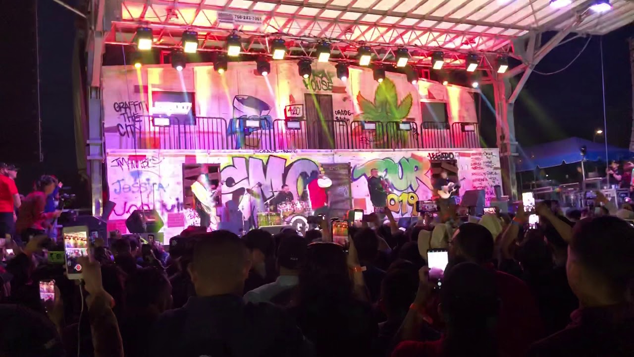 Smoke Me Out Tour Chicago 2019 - Legado 7 - YouTube