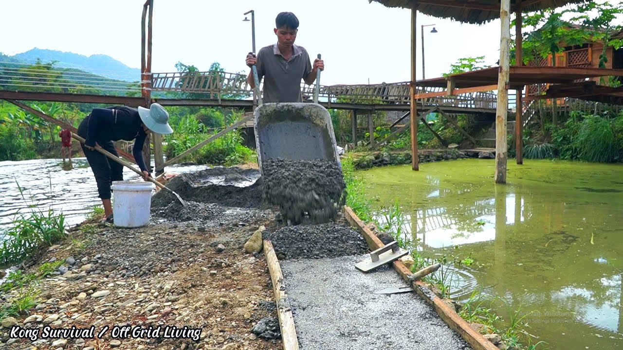 Together, we build solid pond banks to cope with the next floods ...
