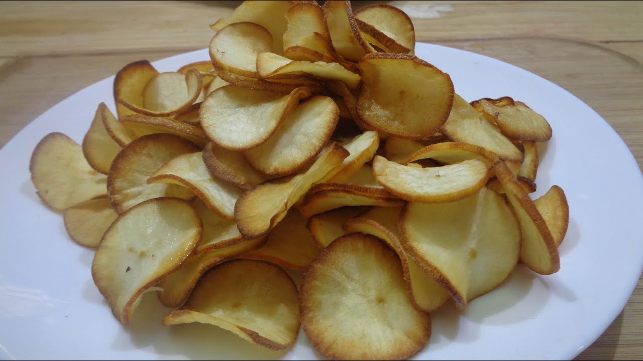 CRISPY CASSAVA CHIPS - YouTube
