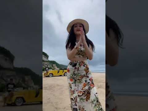 cewe seksi montok 😅😋