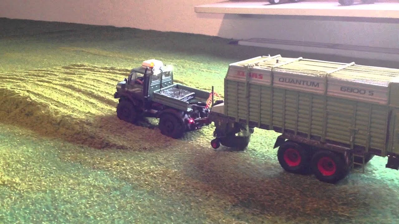 RC Siku Silo fahren - YouTube