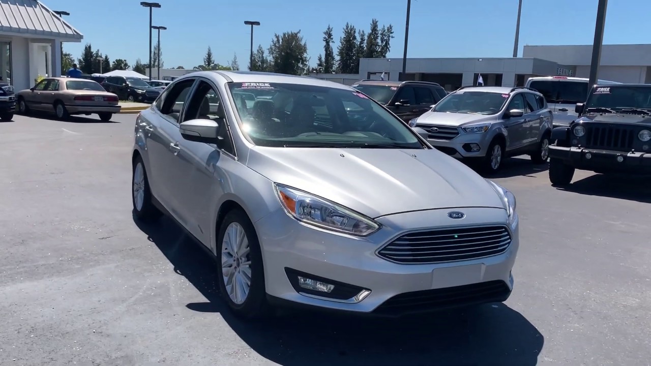 2018 Ford Focus Titanium Sedan - YouTube