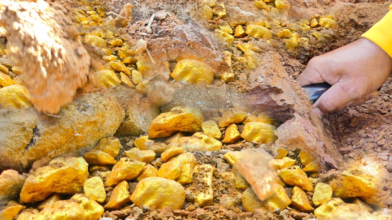 amazing! found a lot of gold treasure under stone at mountain, mining ...