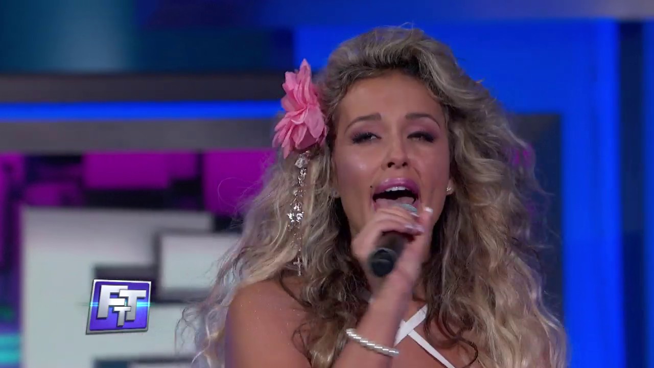 Watch Singer Rosie Royale Perform Her Latest Single - YouTube