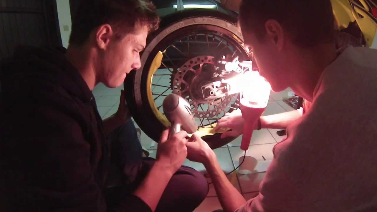 How To Do Bicolor Rims On Suzuki RM 125 SUPERMOTO - GoPro TimeLapse ...