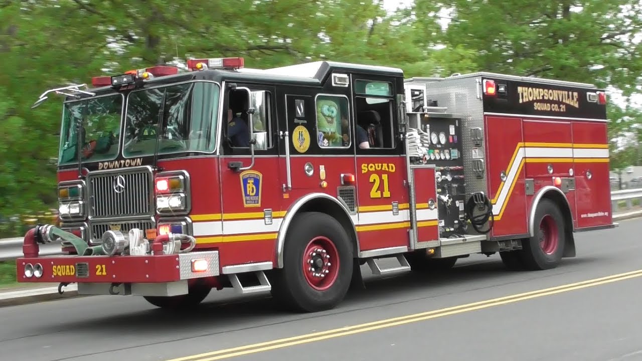 Thompsonville, CT Fire Department Squad 21 Responidng - YouTube