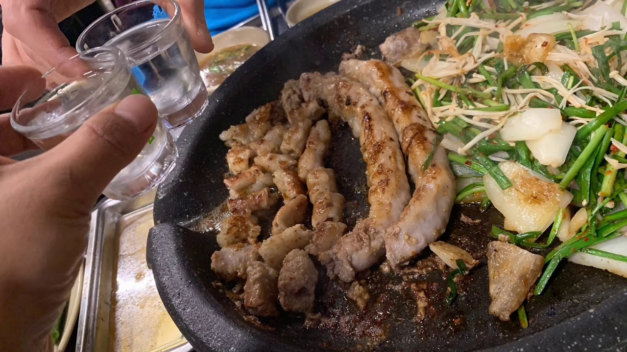 korean unusual food / beef intestines - YouTube
