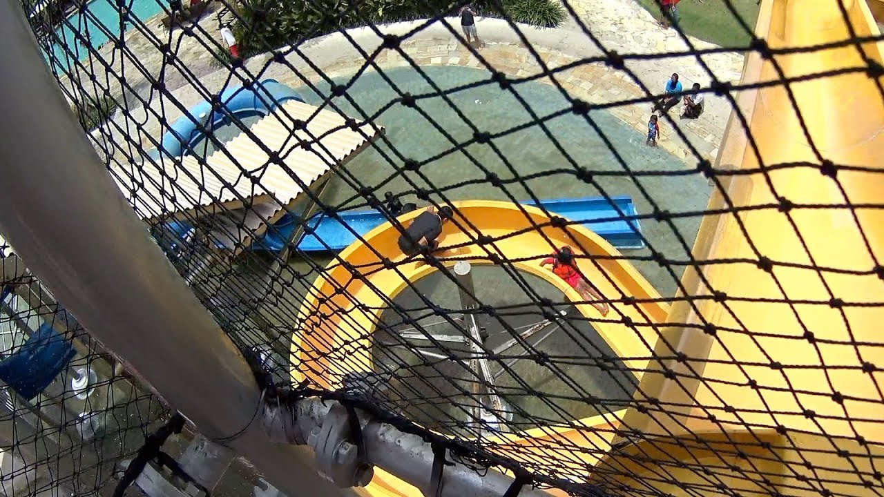 Yellow Ziggy Water Slide at Jogja Bay Waterpark - YouTube