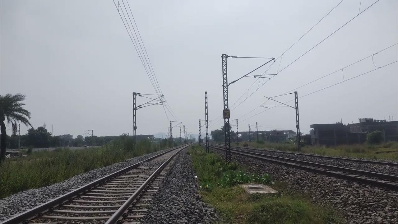 varanasi - Asansol passenger train crossing manpur. - YouTube