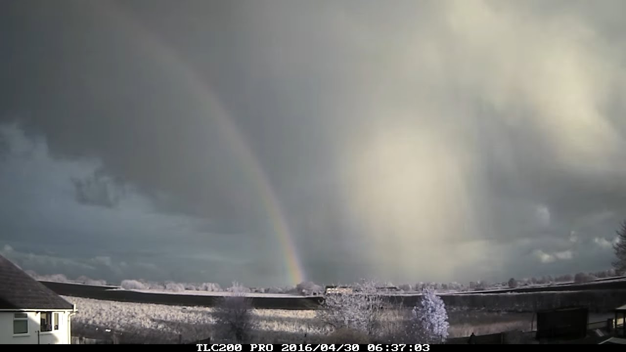 30th April 2016 timelapse, Irlam: Hail showers - YouTube