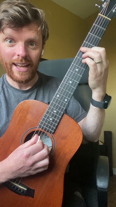 C sharp minor barre chord trick #barrechords #chords #guitartips # ...