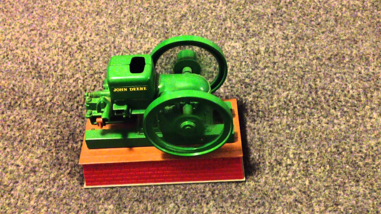Deere battery operated hit n miss engine 1:16 scale - YouTube