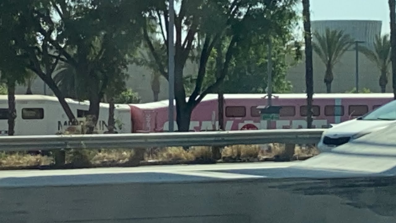 5–26-22 Railfanning Burbank ft SCAX 208 - YouTube