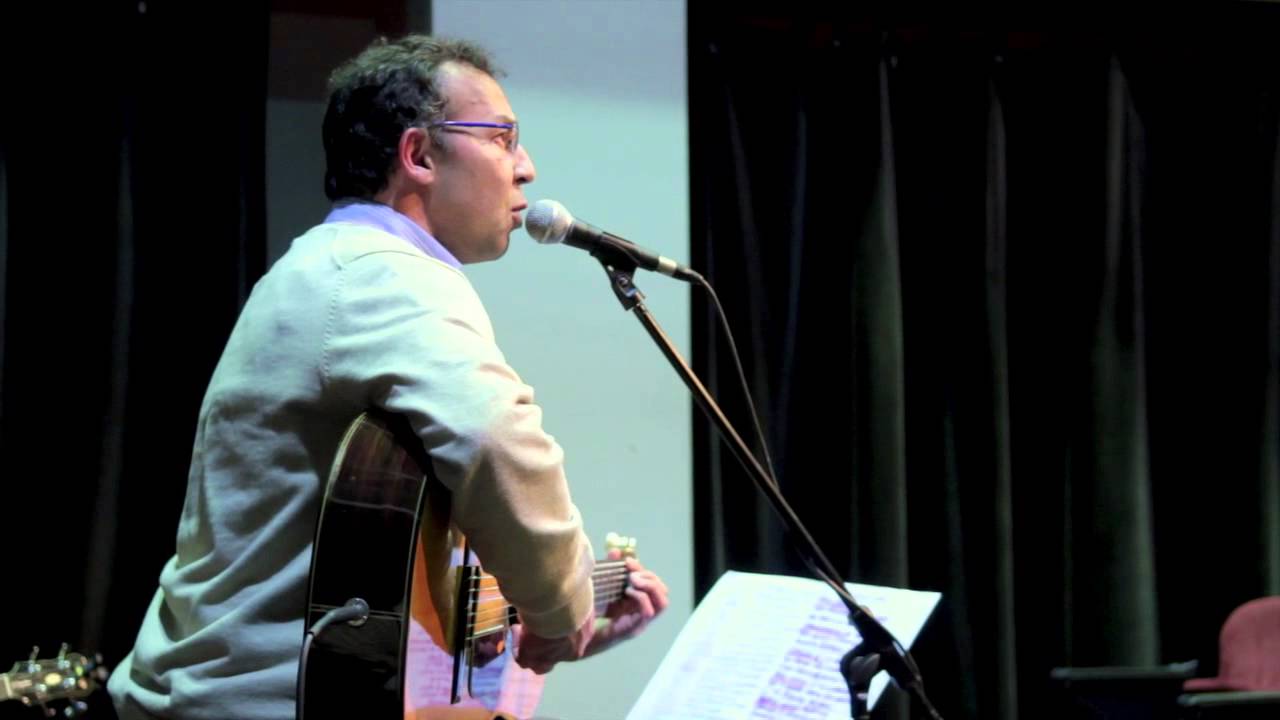 Miguel Rebelo no Museu do Fado - YouTube