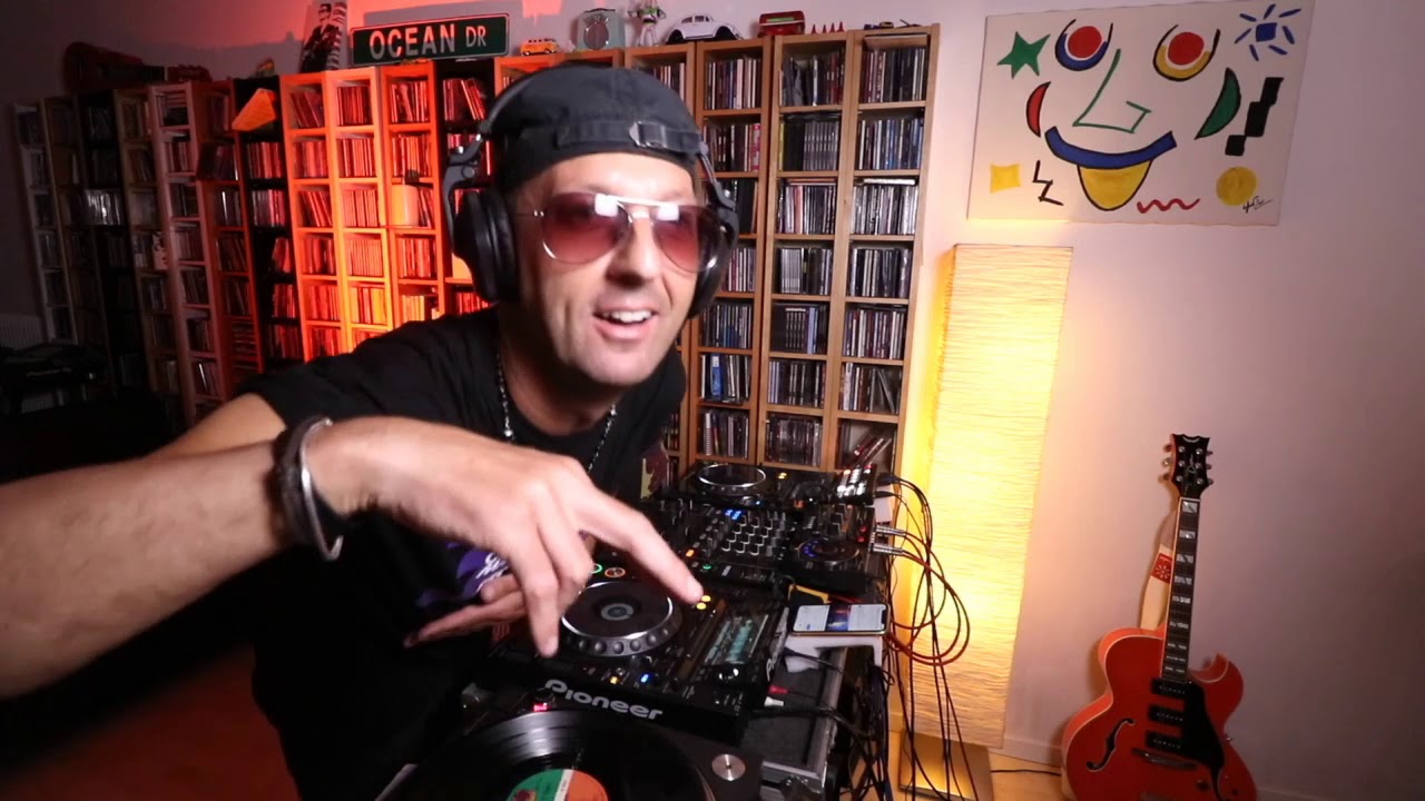Day 89 #DanceAtHome Saturday Night Live DJ Set - YouTube
