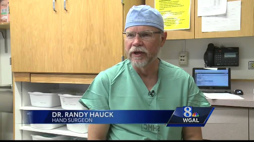 New surgery procedure keeps patients wide-awake during operation - YouTube