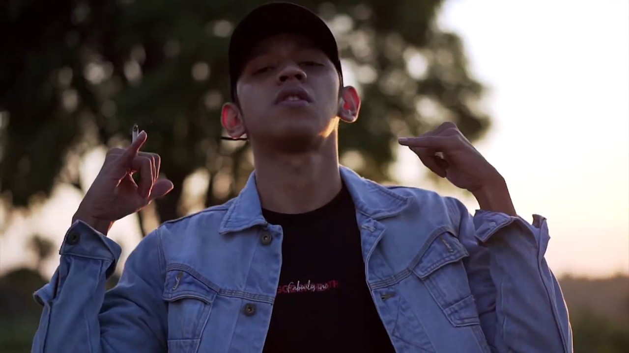 Macbee - Straight Outta Kutaraja ft. Andre Mandor,Kwalik Mega (Official ...