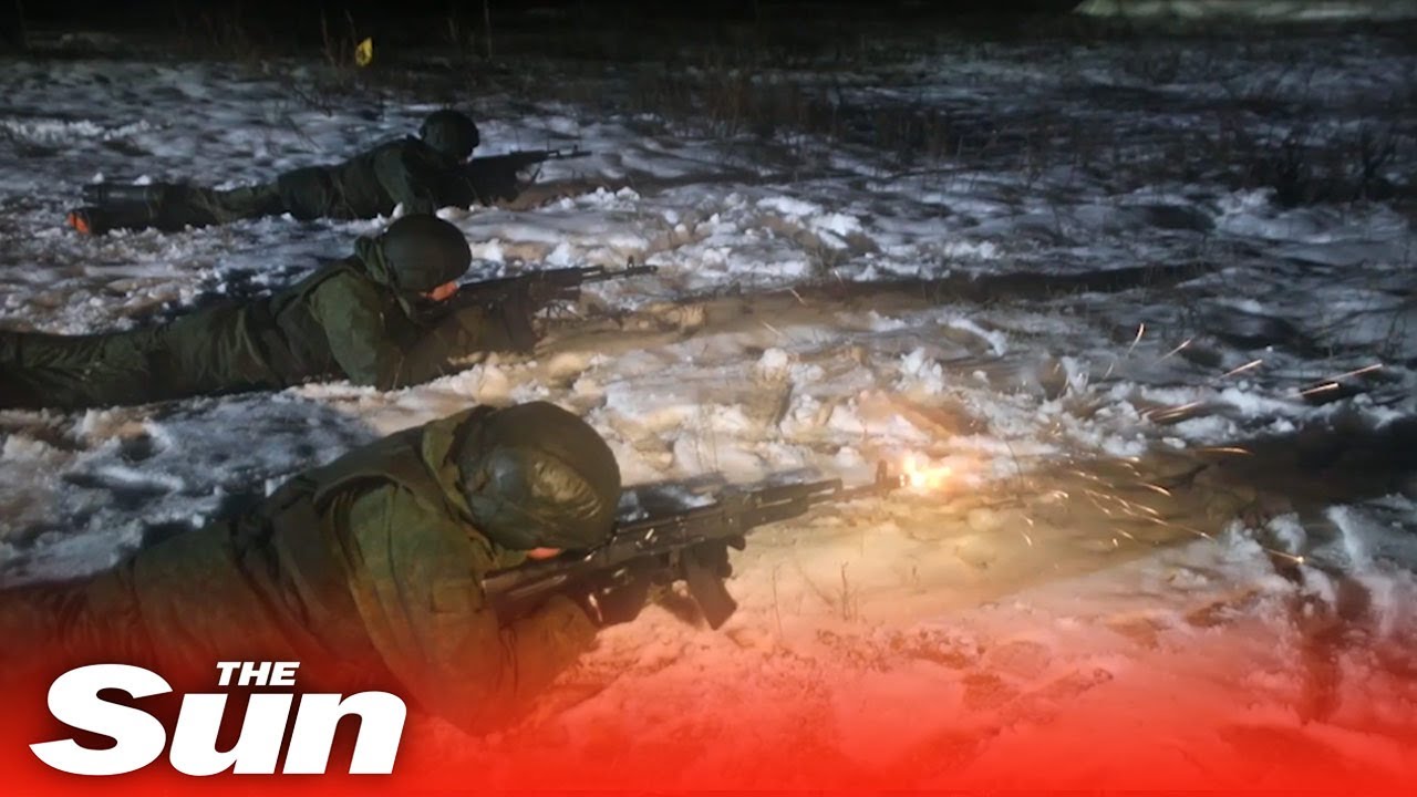 Russia's newly-enlisted soldiers fire rifles at night in stealth ...