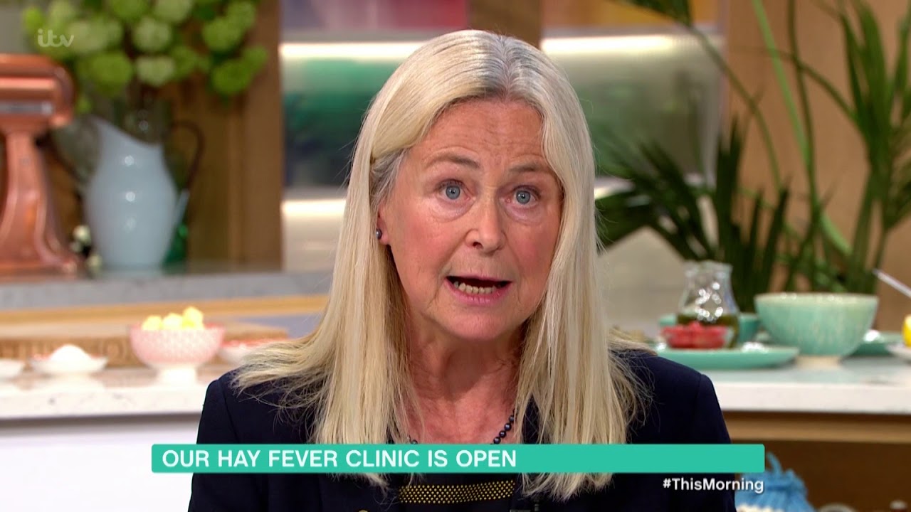 Does Eating Local Pollen Help Hay Fever? | This Morning - YouTube